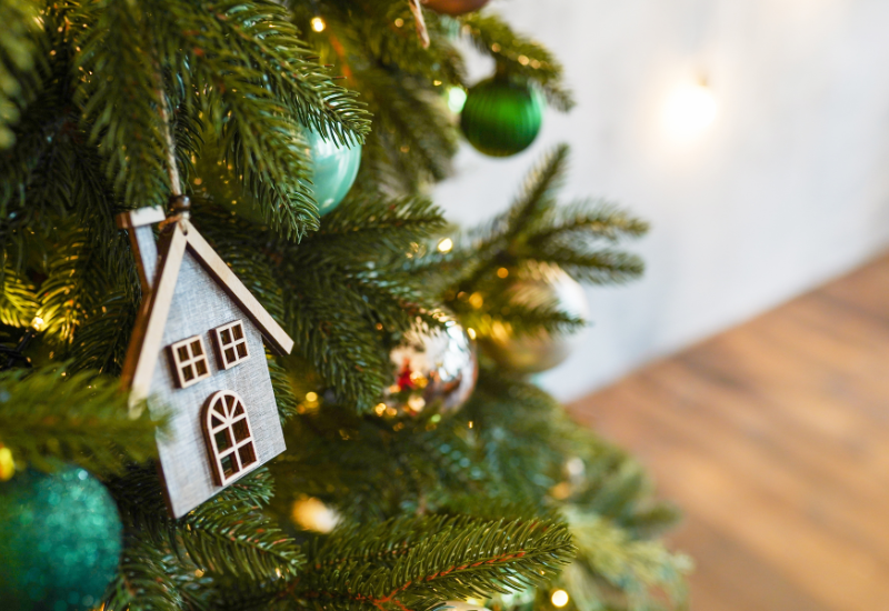 Five tips to keep you on Santa’s nice list when buying and selling ...